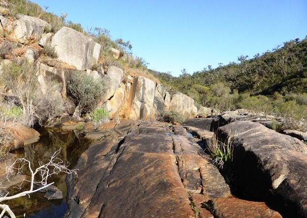 Helena Valley (Glen Forrest) Walk, WalkGPS bushwalk, Darling Range ...